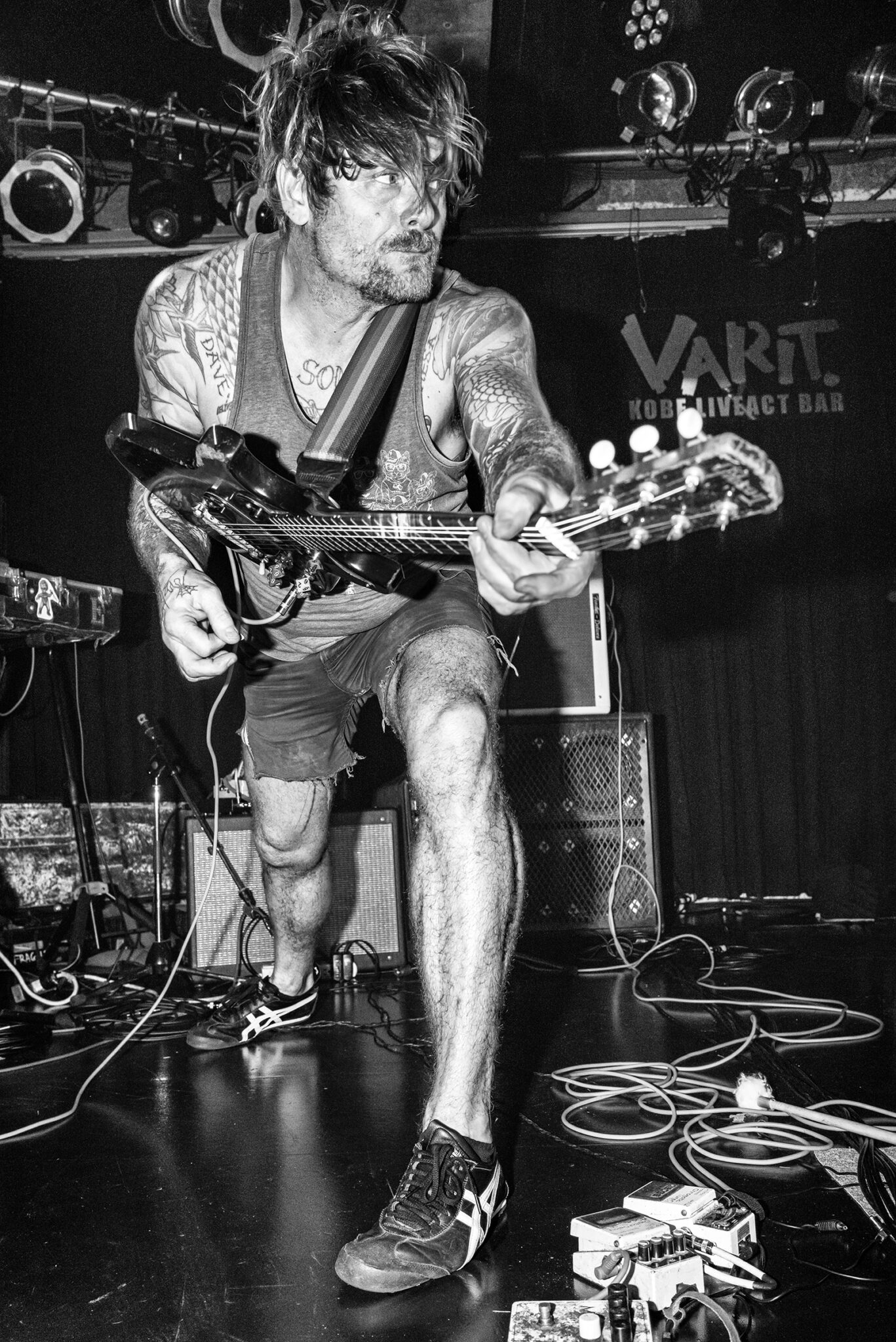 Contact/Photos - Osees